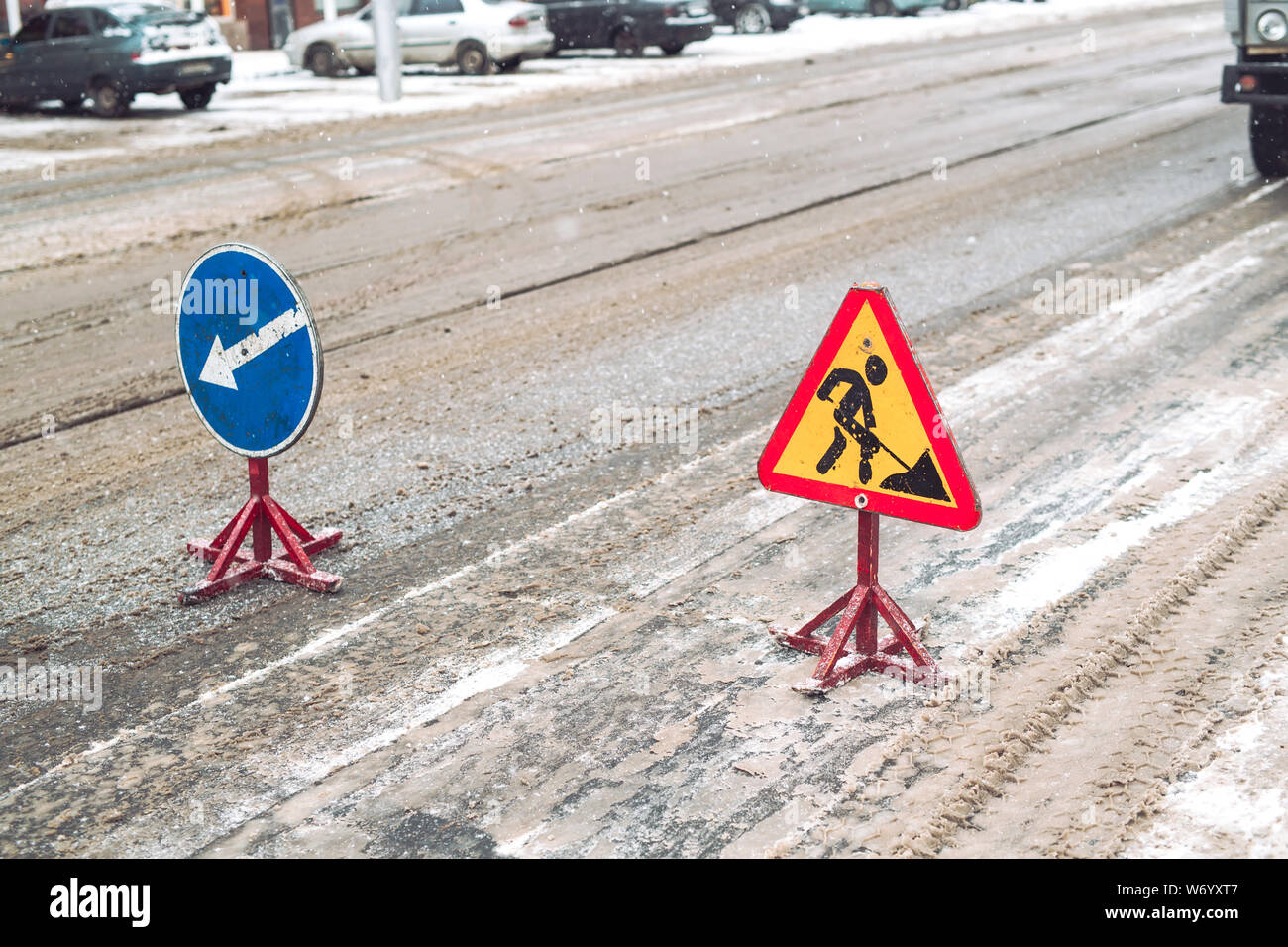 Bulldozer road work sign hi-res stock photography and images - Alamy
