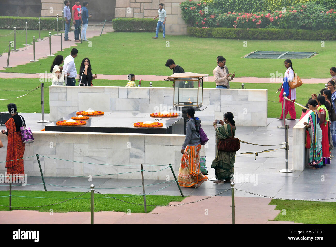 Raj Ghat memorial to Mahatma Gandhi, Delhi, India, Asia Stock Photo - Alamy