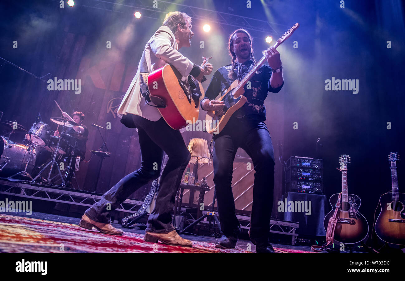 Kiefer Sutherland performing live at the O2 Academy in Bournemouth ...