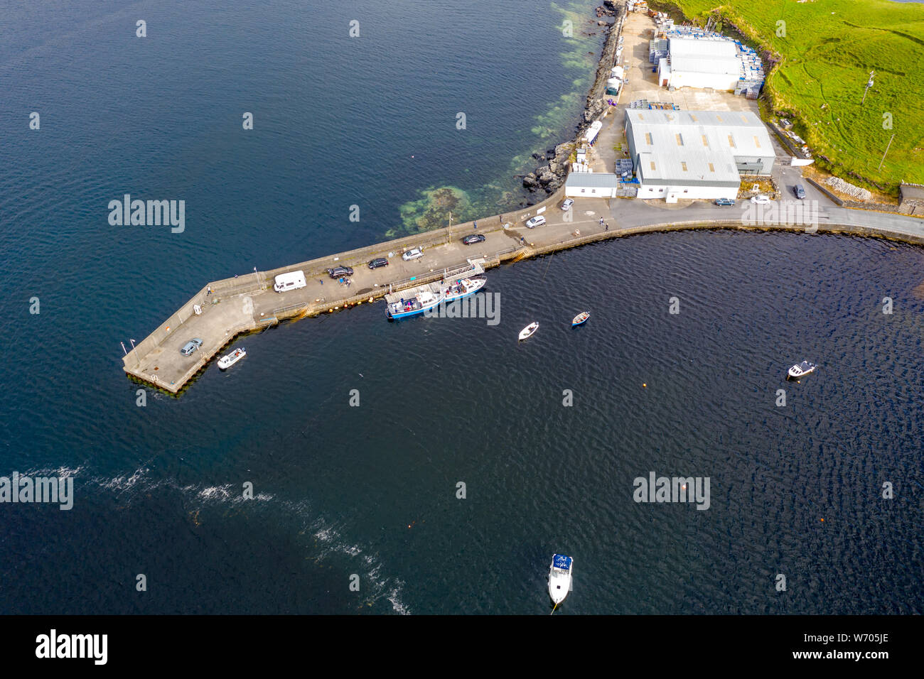 Teelin harbour donegal hi-res stock photography and images - Alamy