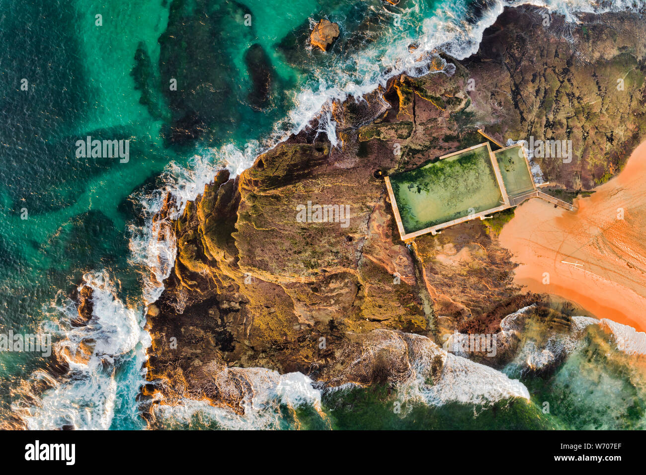 Mona vale pool hi-res stock photography and images - Alamy