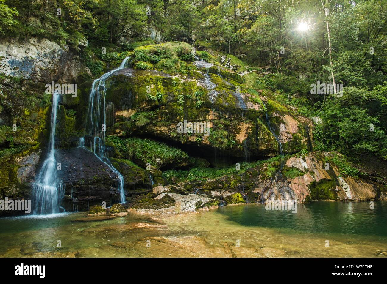Natural scenic landscape hi-res stock photography and images - Alamy