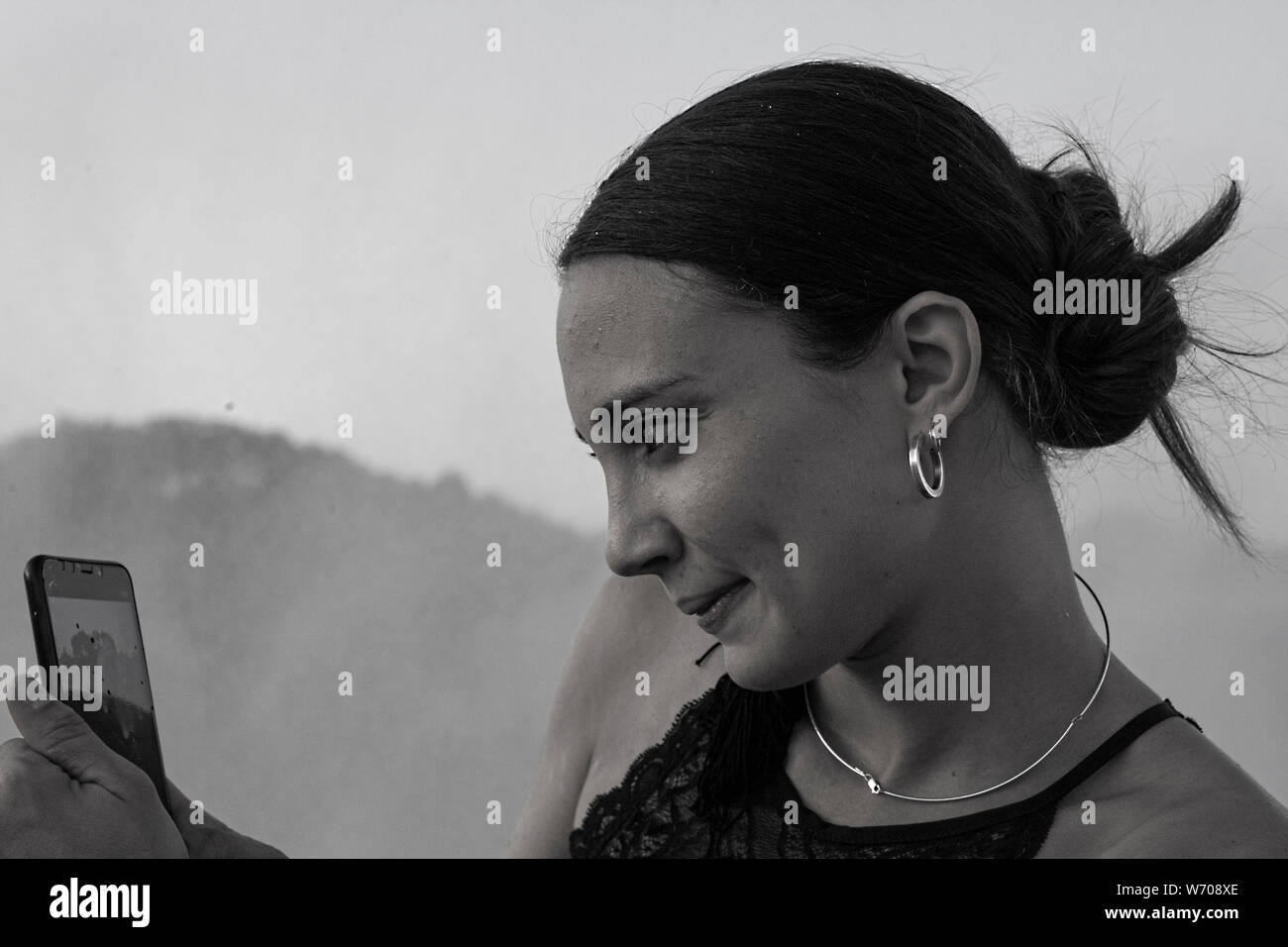 Virginia Raggi inaugurates the Tiberis beach Stock Photo - Alamy