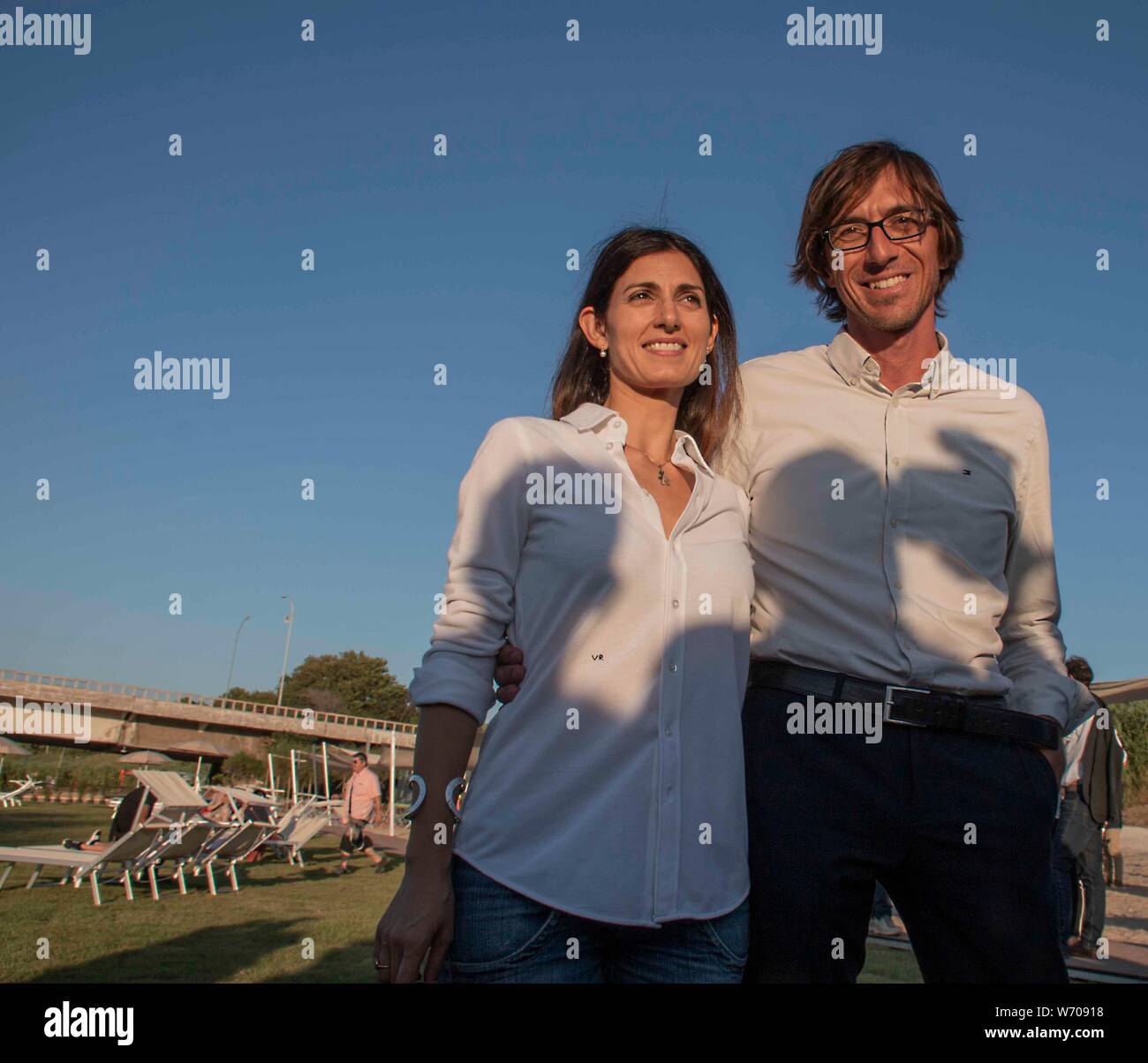 Virginia Raggi inaugurates the Tiberis beach Stock Photo - Alamy
