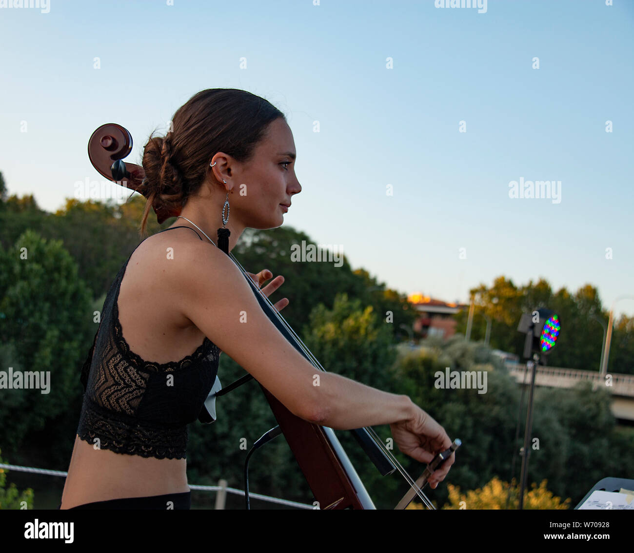 Virginia Raggi inaugurates the Tiberis beach Stock Photo - Alamy