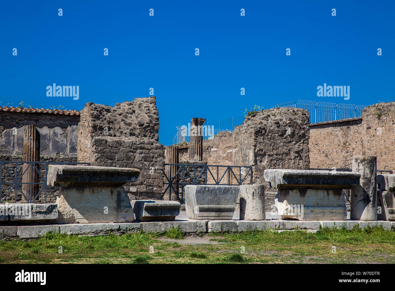 Ruins of the Forum in the ancient city of Pompeii Stock Photo - Alamy
