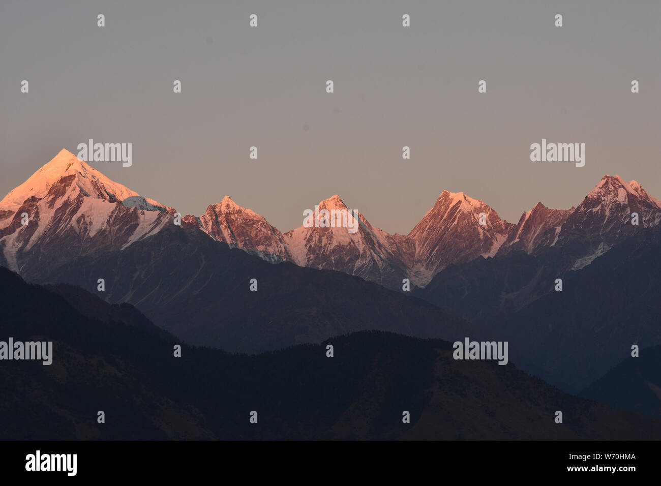 Panchchulli Peaks at Sunset, Himalayas, Munsiyari, Uttarakhand, India ...