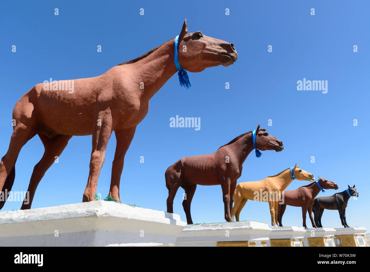 Horse memorial monument ‘Morin Tolgoe’ near Arvaikheer, Mongolia Stock ...