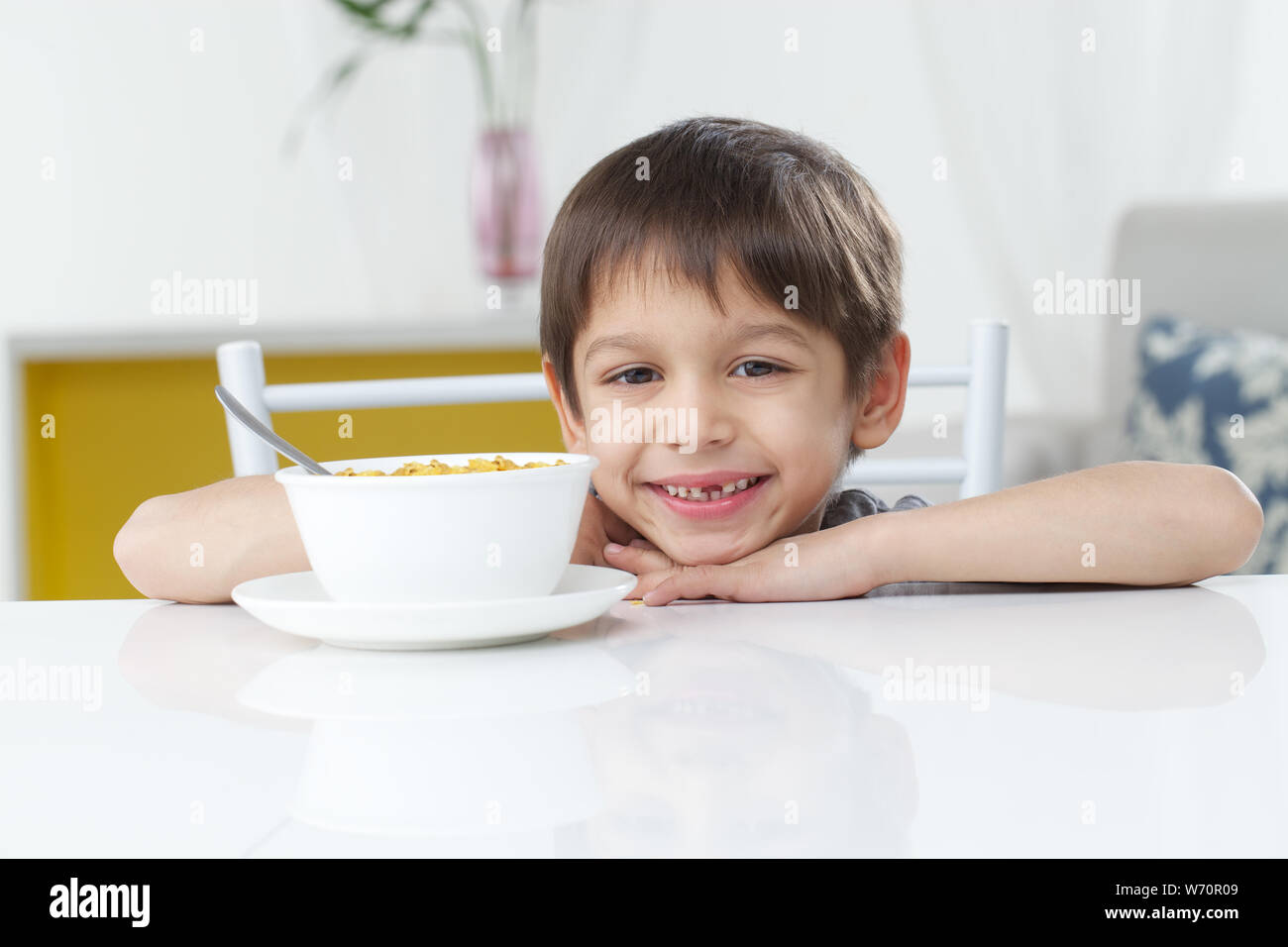Boy child breakfast hi-res stock photography and images - Alamy