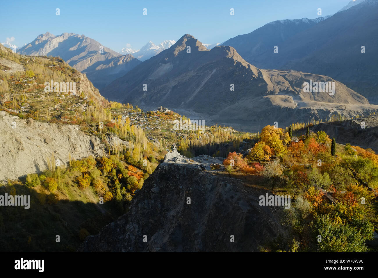 Pakistan mountains hi-res stock photography and images - Alamy