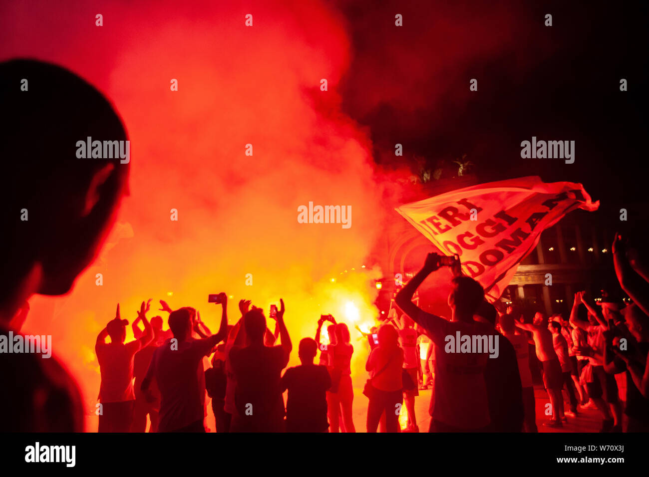 Palermo, Italy. 02nd Aug, 2019. Rosanero ultras of Curva Nord Inferiore ...