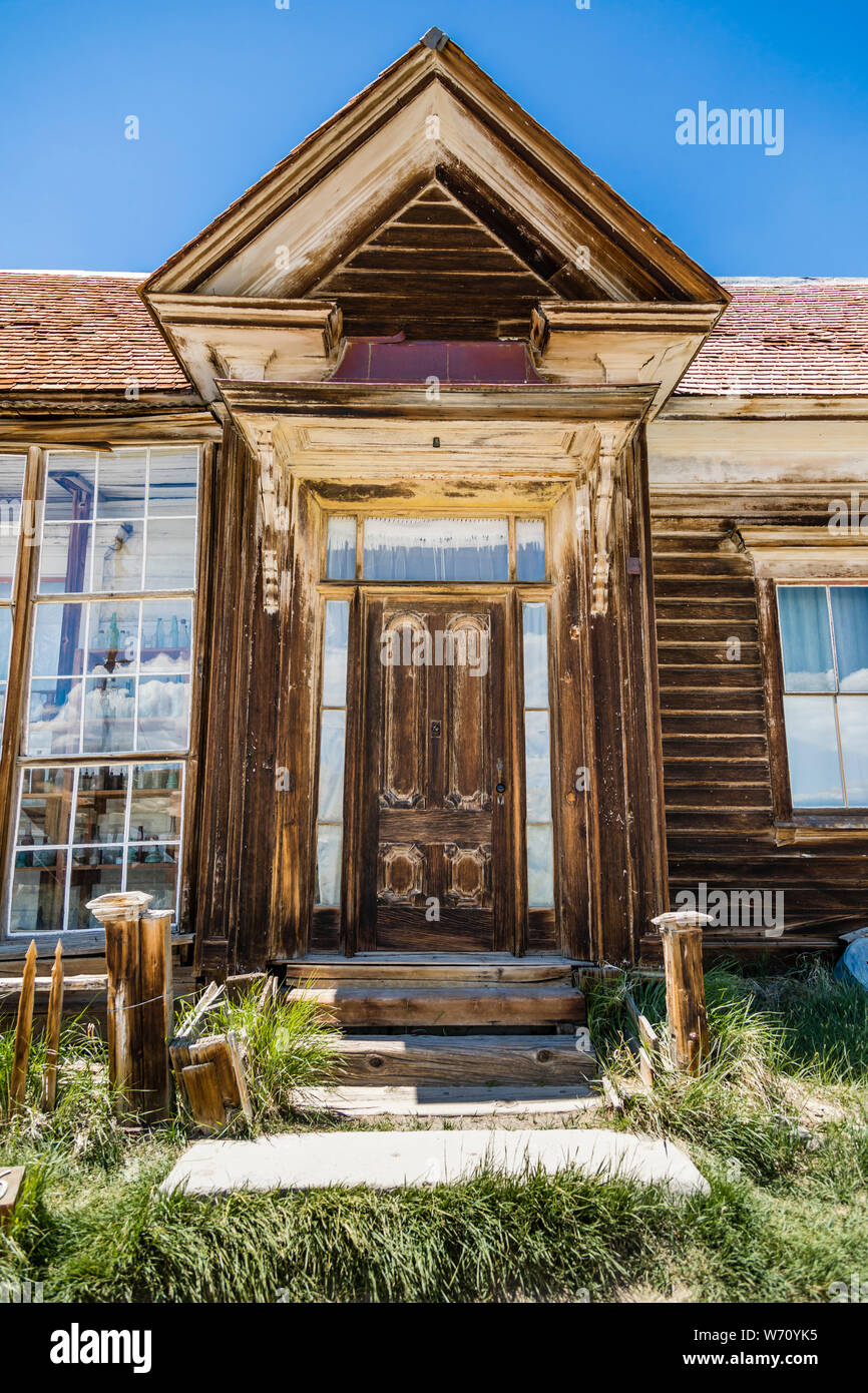 wooden building in Bodie California Stock Photo - Alamy