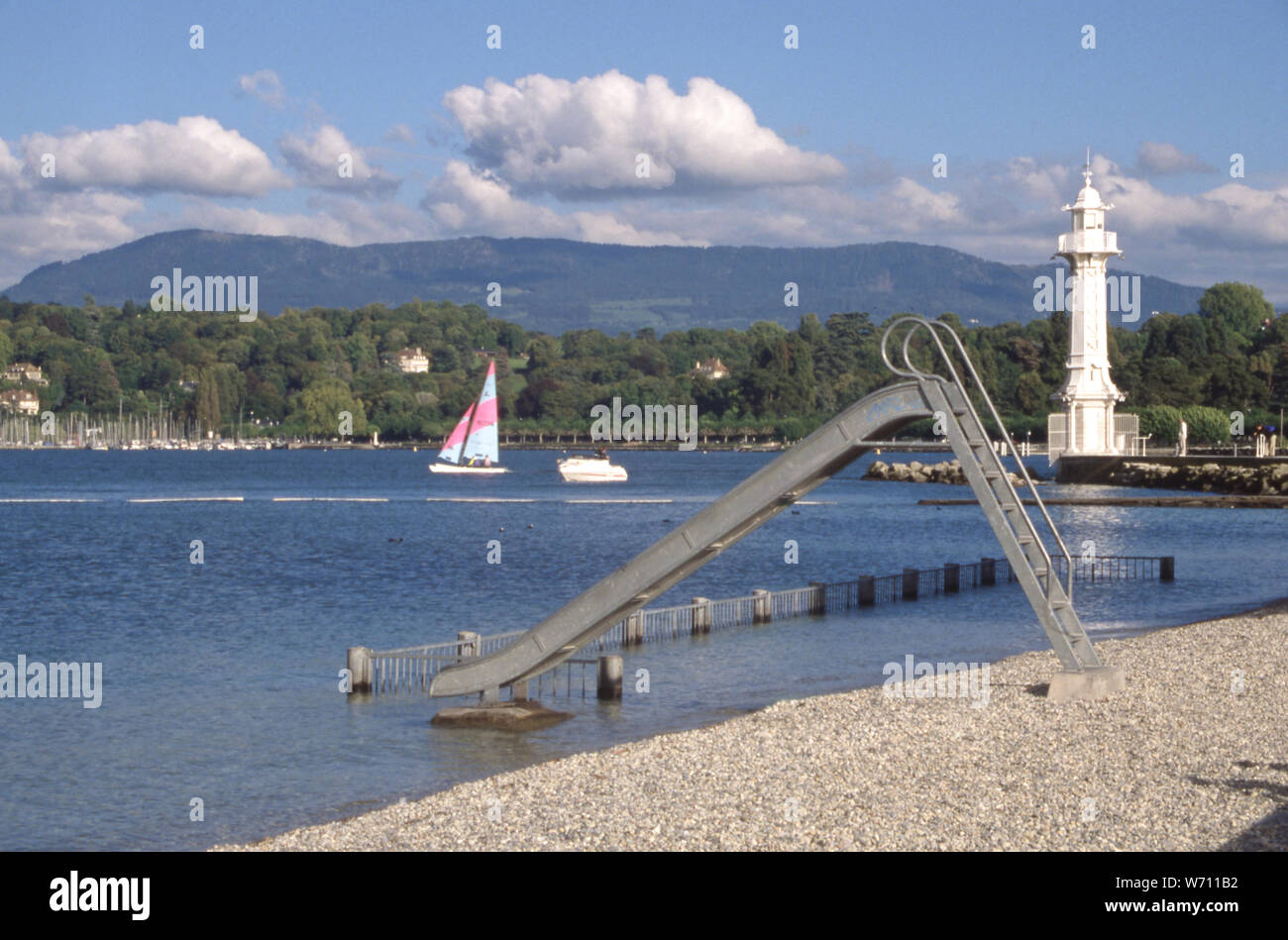 Lake lighthouse jetty hi-res stock photography and images - Alamy