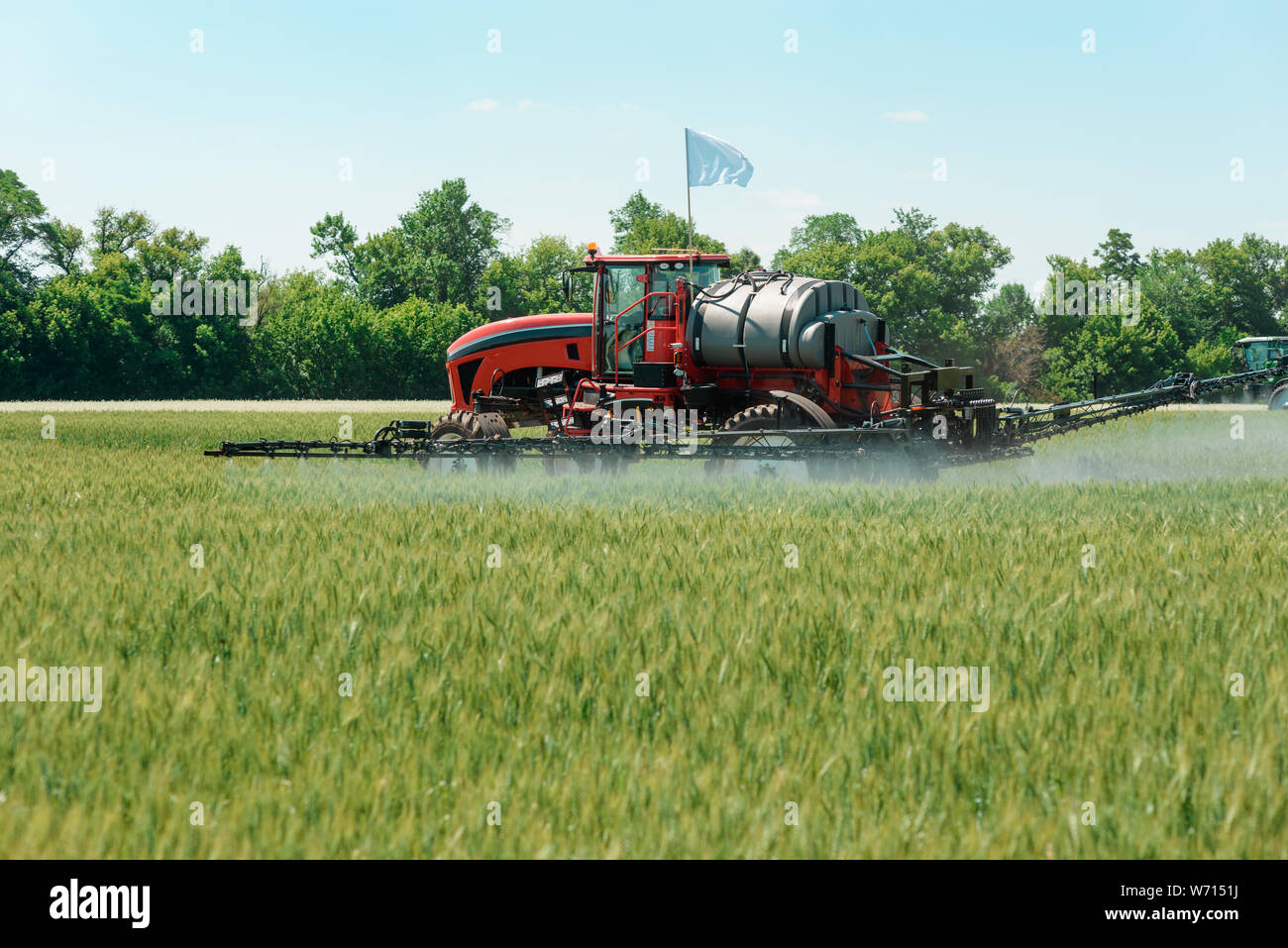 Self propelled sprayer hi-res stock photography and images - Alamy
