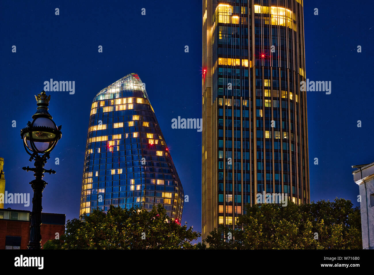 London night sky stars hi-res stock photography and images - Alamy