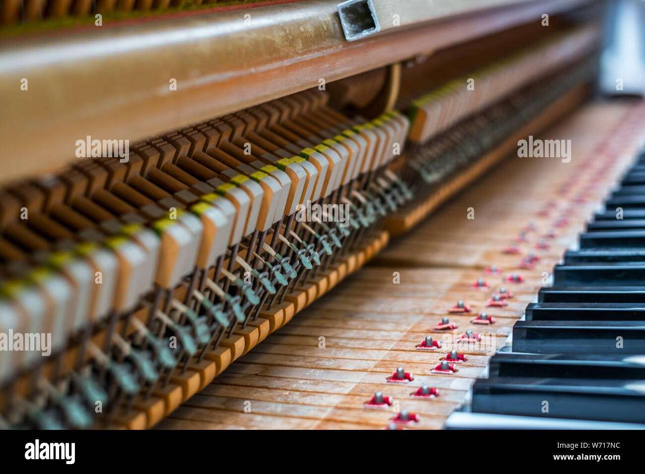 Piano inside mechanical pins hi-res stock photography and images - Alamy