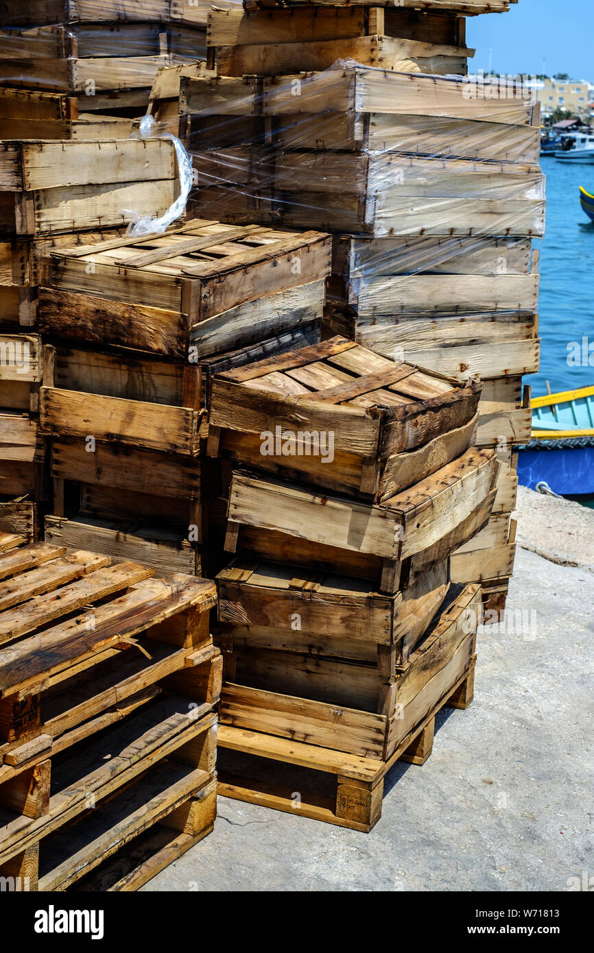 pile of empty fruit wooden boxes Stock Photo - Alamy