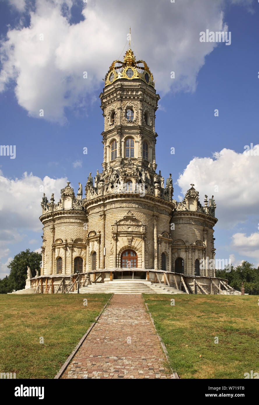 Church of Our Lady of the Sign (Znamenskaya church) in Dubrovitsy ...