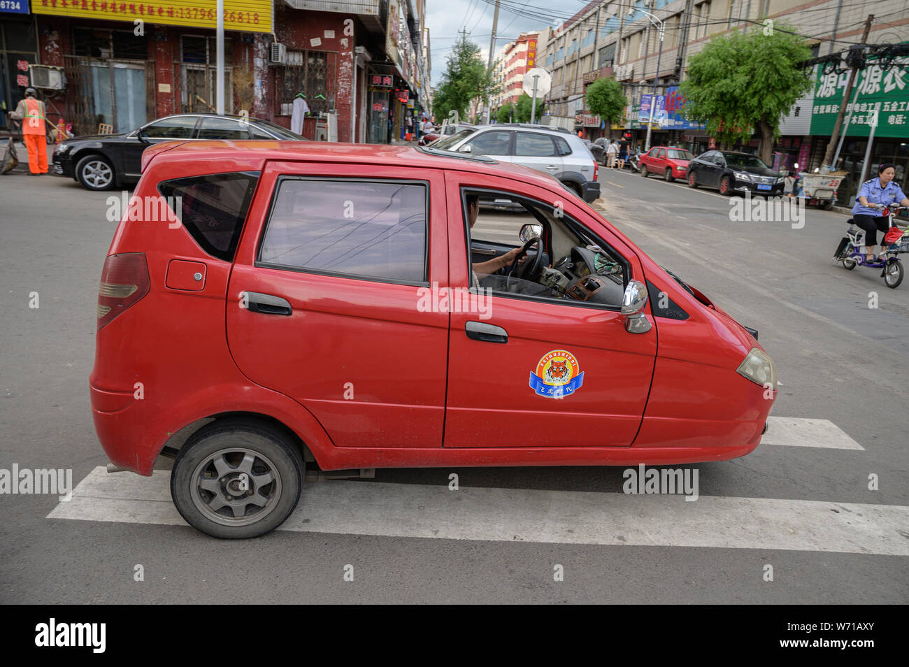 Cargo rickshaw hi-res stock photography and images - Alamy
