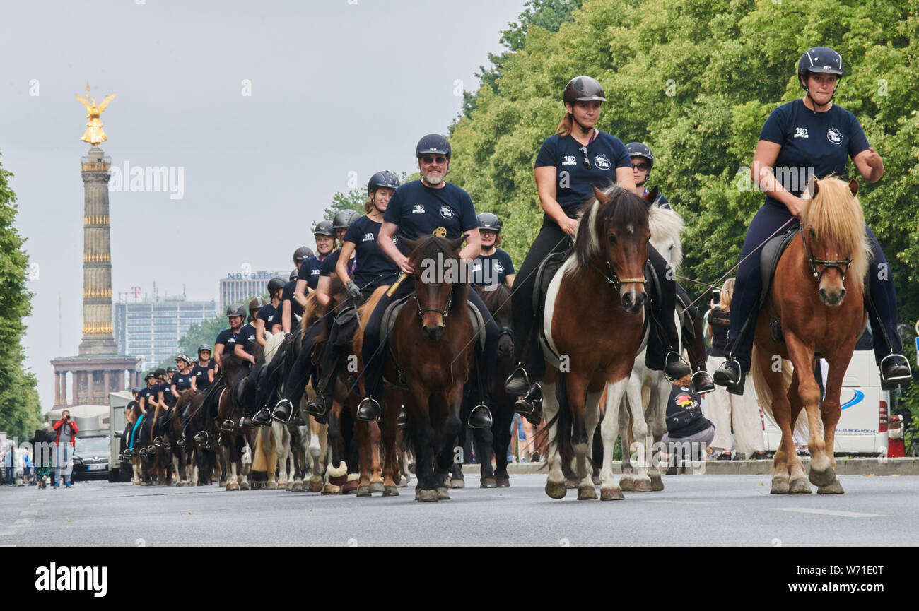 Berlin, Germany. 04th Aug, 2019. The athletes ride on their Icelandic ...