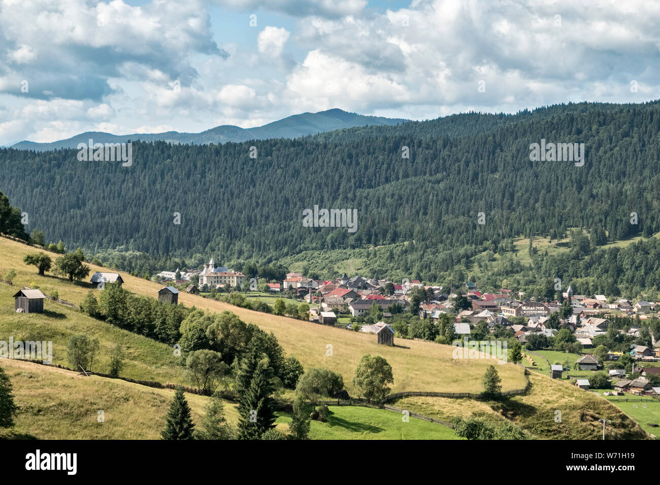 Rural romania village hi-res stock photography and images - Alamy
