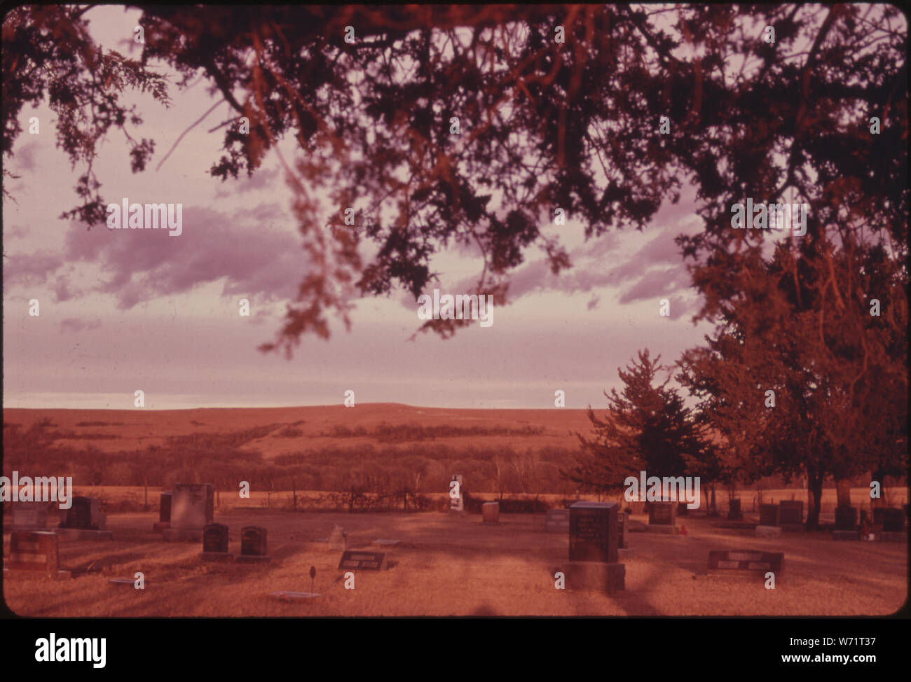 Prairie cemeteries hi-res stock photography and images - Alamy