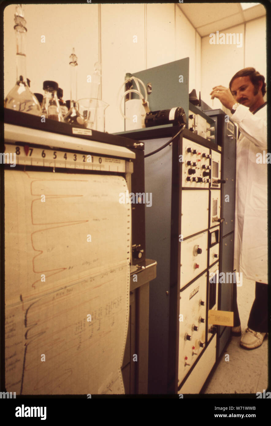 AN ENVIRONMENTAL PROTECTION AGENCY LABORATORY TECHNICIAN AT THE ...