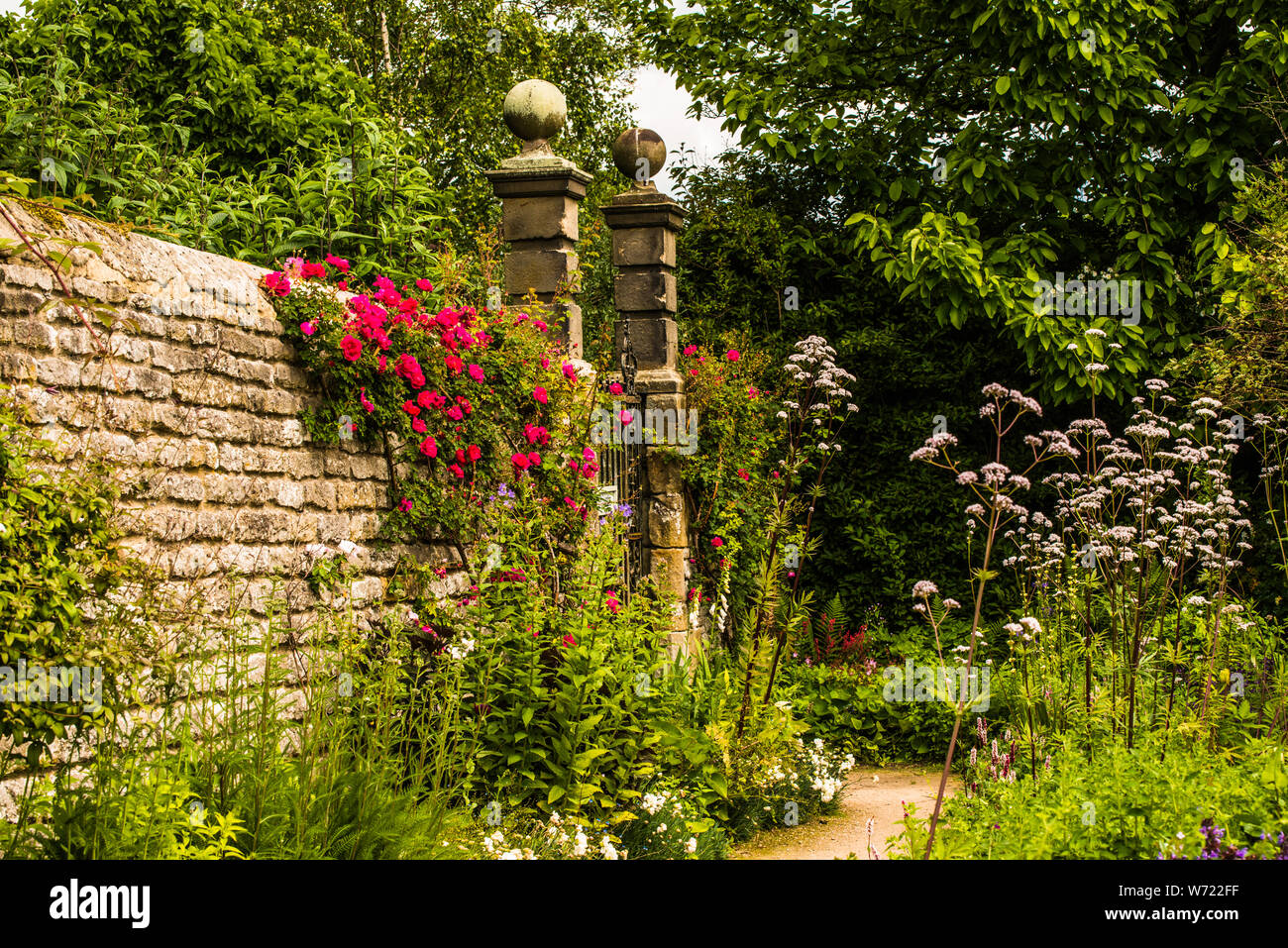 Haddon hall gardens hi-res stock photography and images - Alamy