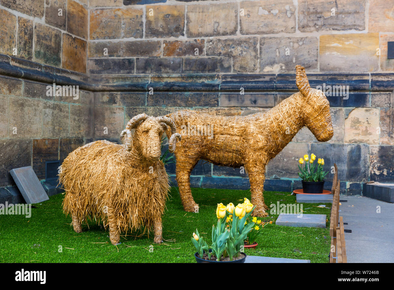 Stuffed hay hi-res stock photography and images - Alamy
