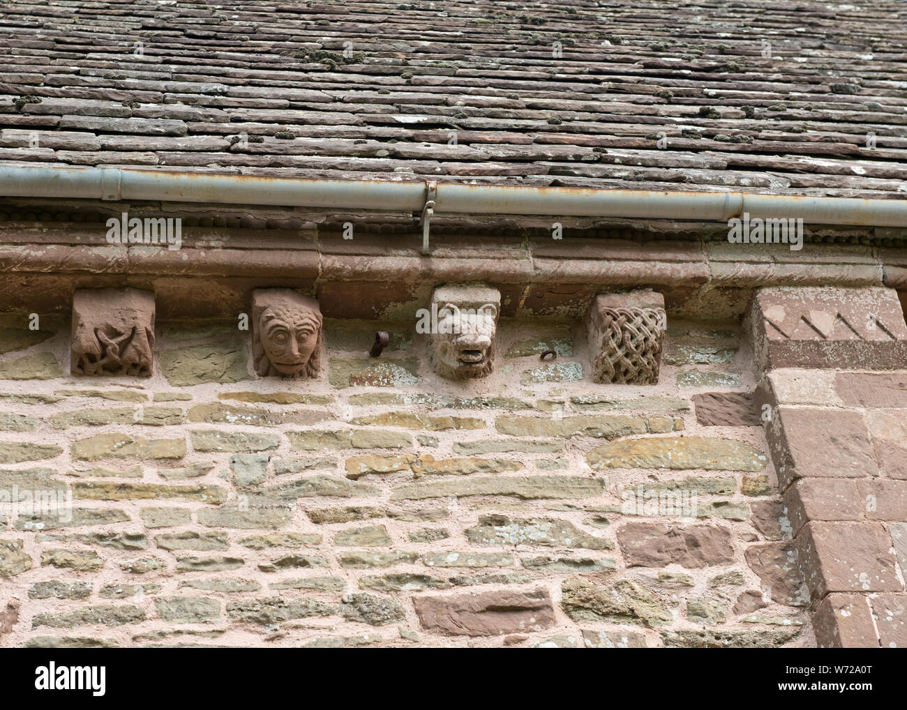 Eave corbels hi-res stock photography and images - Alamy