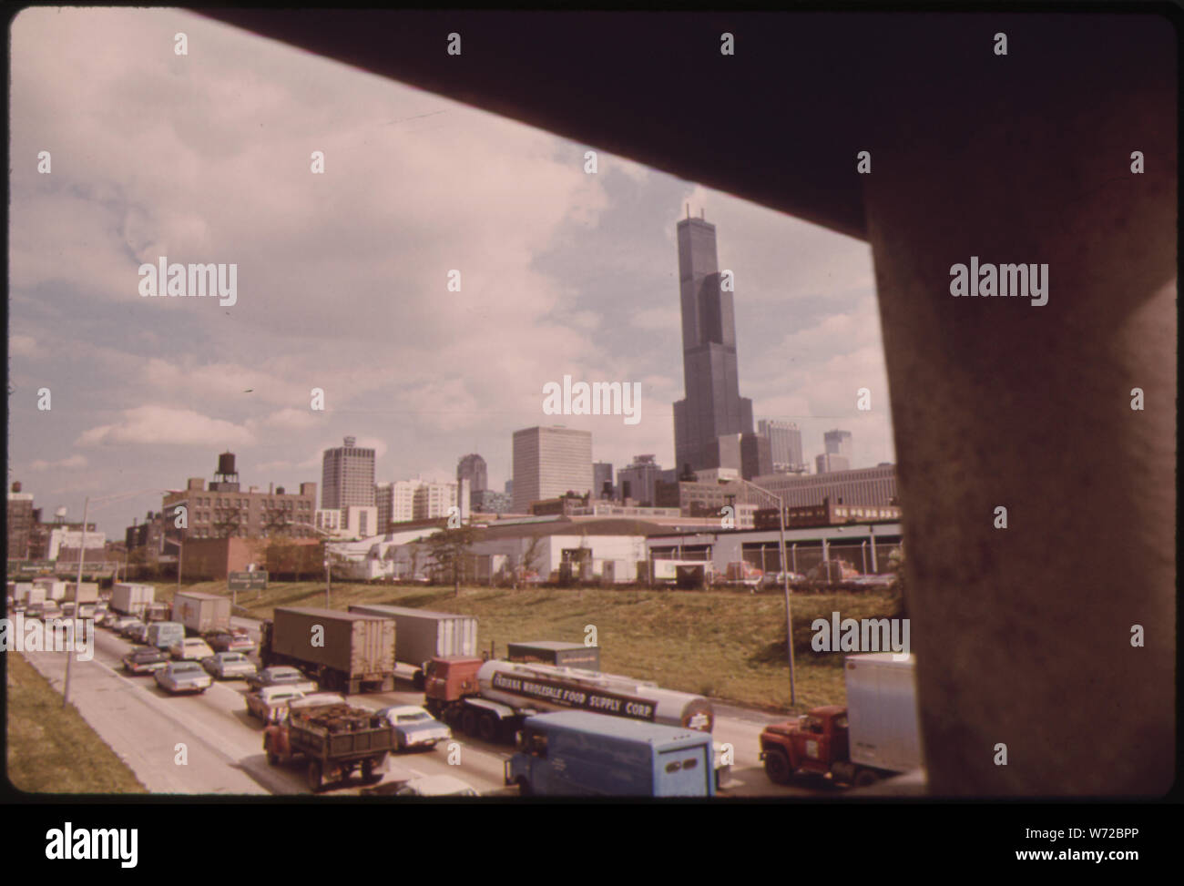 Traffic dan ryan expressway hi-res stock photography and images - Alamy