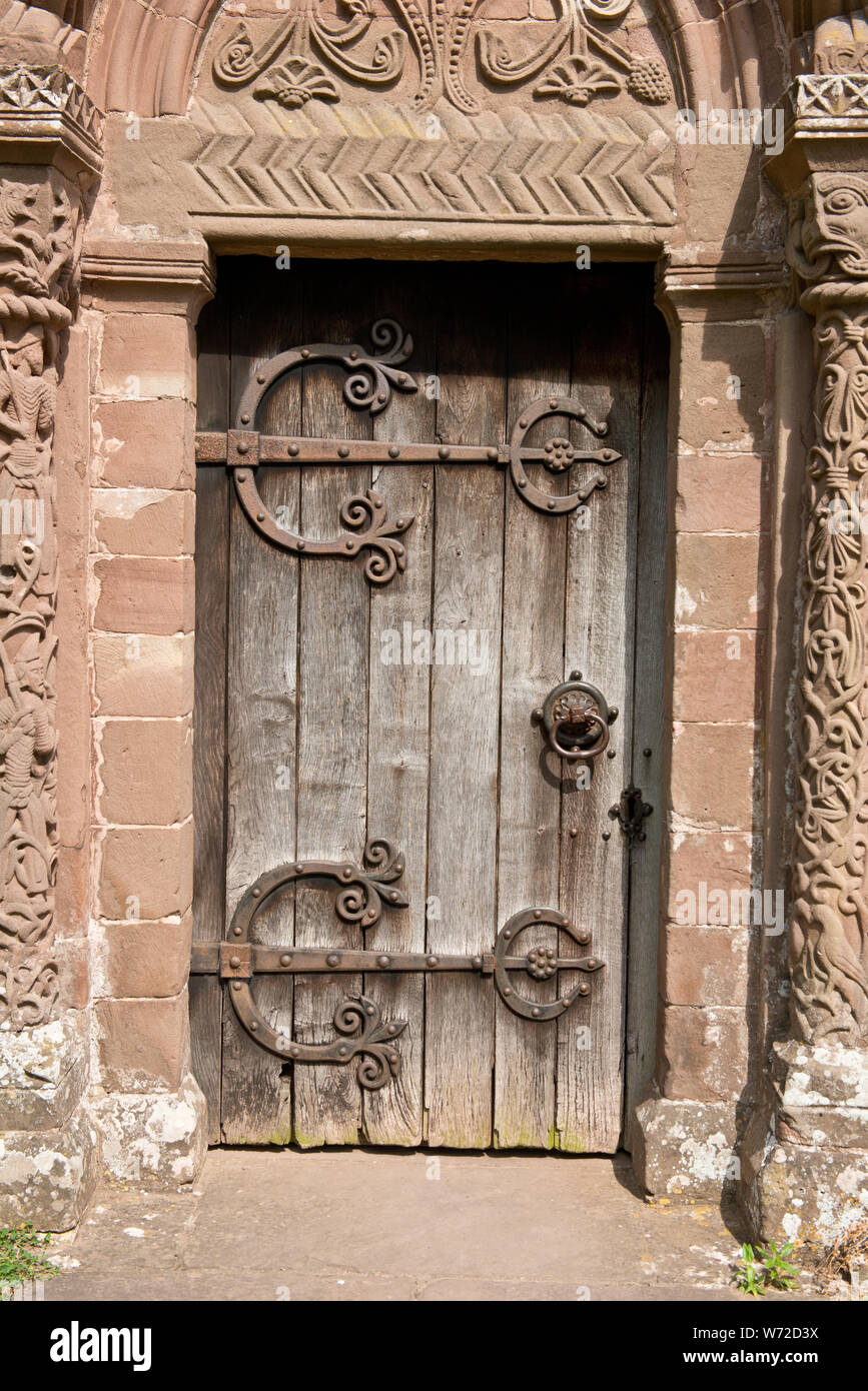 Wooden door norman architecture hi-res stock photography and images - Alamy