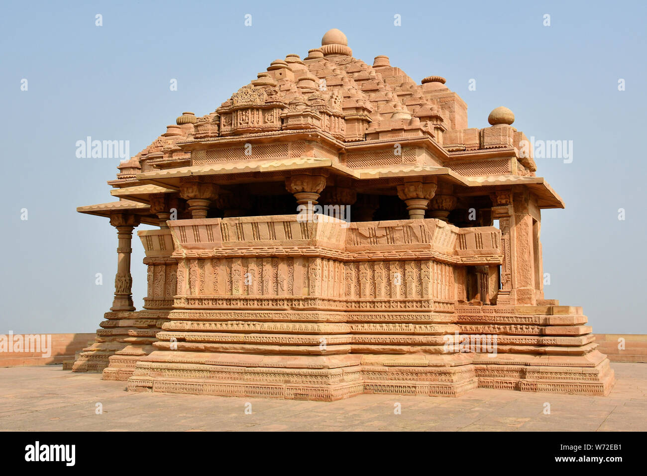Sas-Bahu Ka mandir, or Sahastrabahu Temple, Gwalior, India, Asia Stock ...