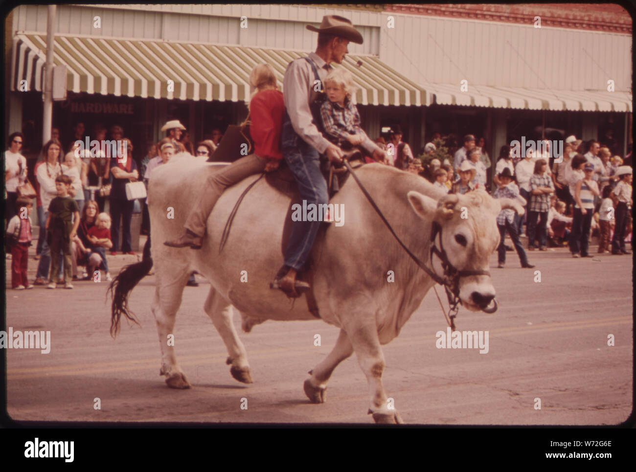 LABOR DAY WEEKEND BRINGS THE ANNUAL GARFIELD COUNTY FAIR PARADE Stock ...