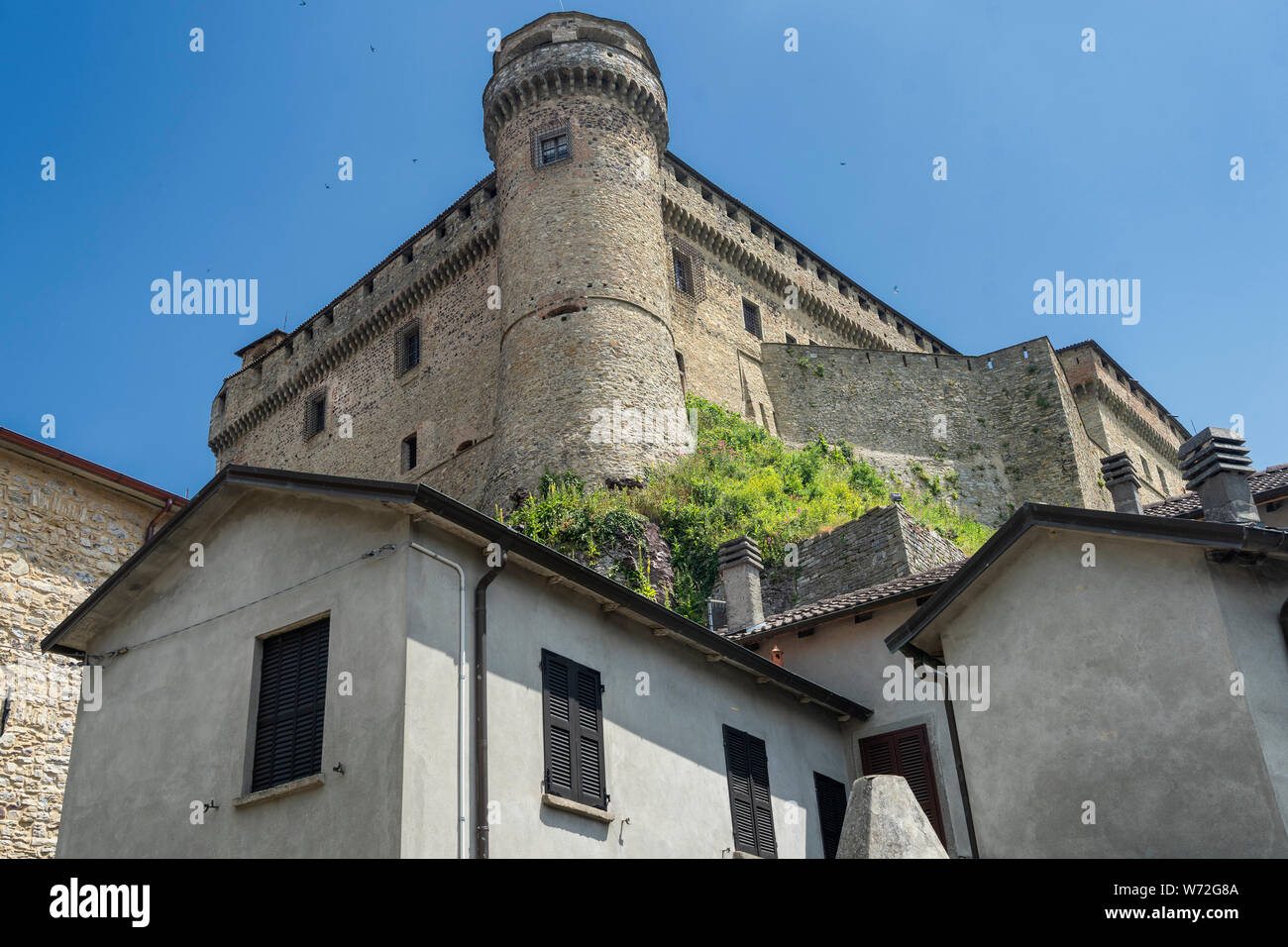 Bardi, Parma, Emilia-Romagna, Italy: the medieval town with the castle ...