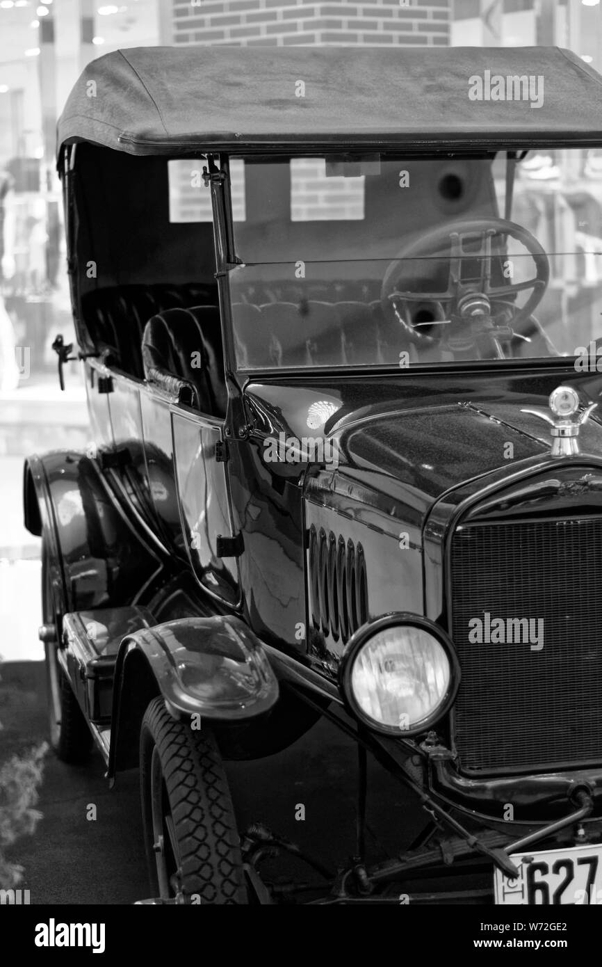Ford model t pictures Black and White Stock Photos & Images - Alamy
