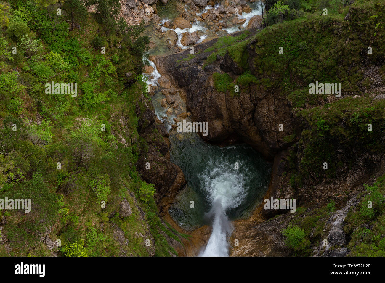 Top down view waterfall small hi-res stock photography and images - Alamy