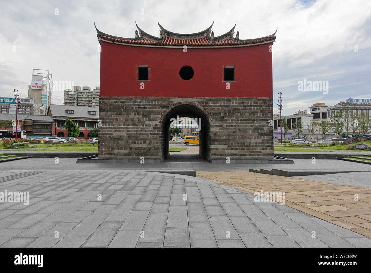 TAIPEI, TAIWAN -4 JUL 2019- View of the red Taipei North Gate in Taipei ...
