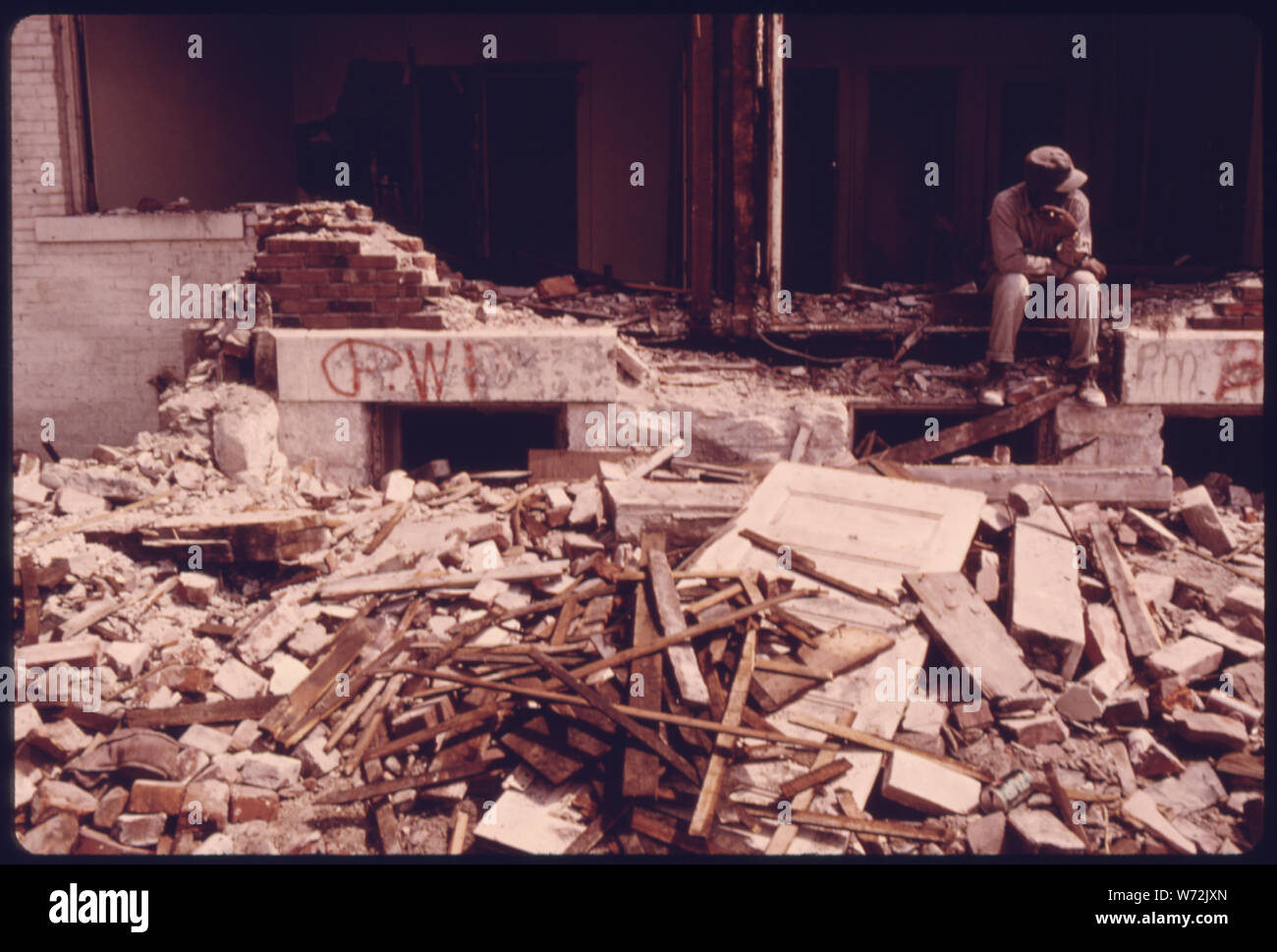 1950s historical on construction hi-res stock photography and images ...