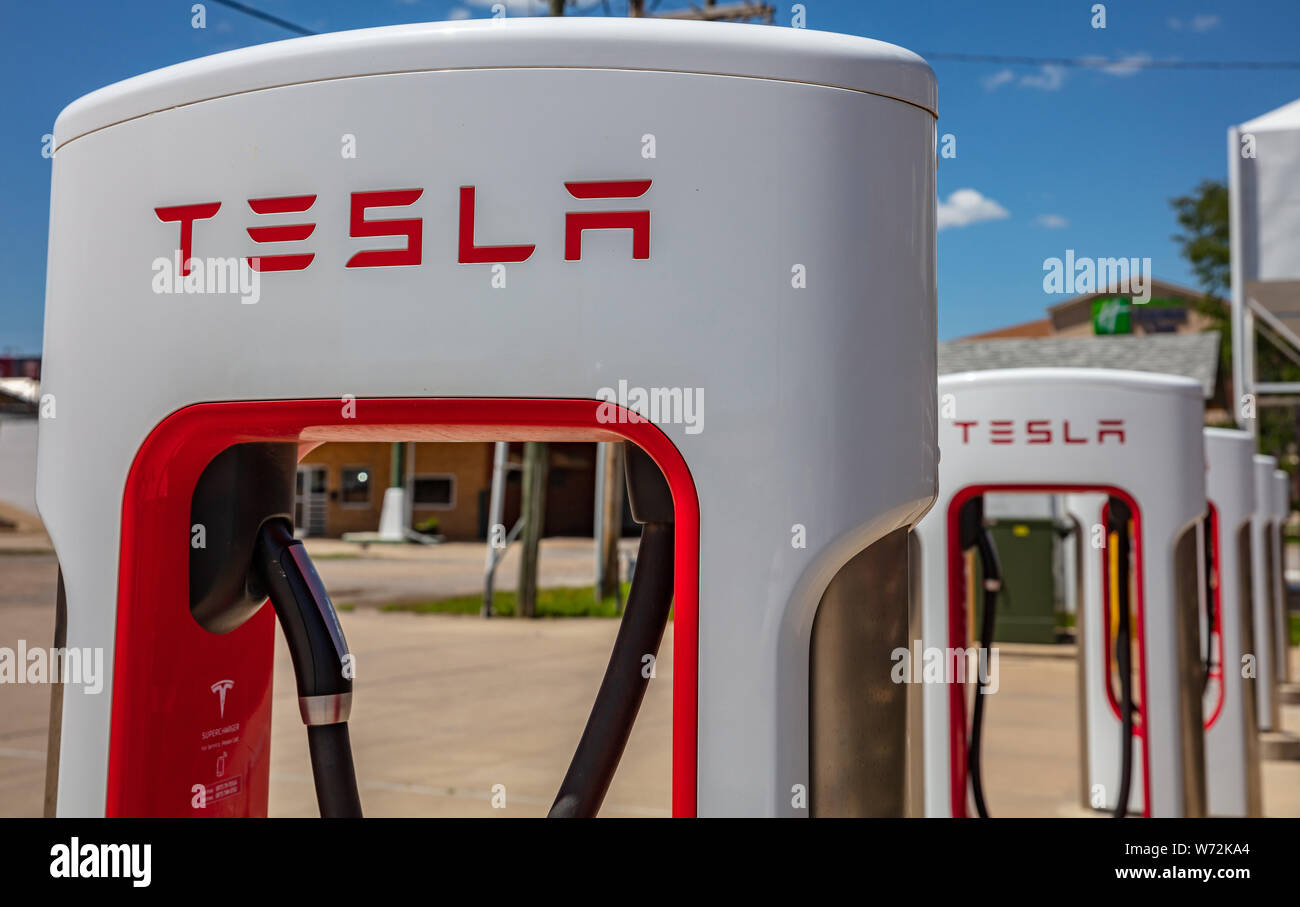 Tesla charging station hi-res stock photography and images - Alamy