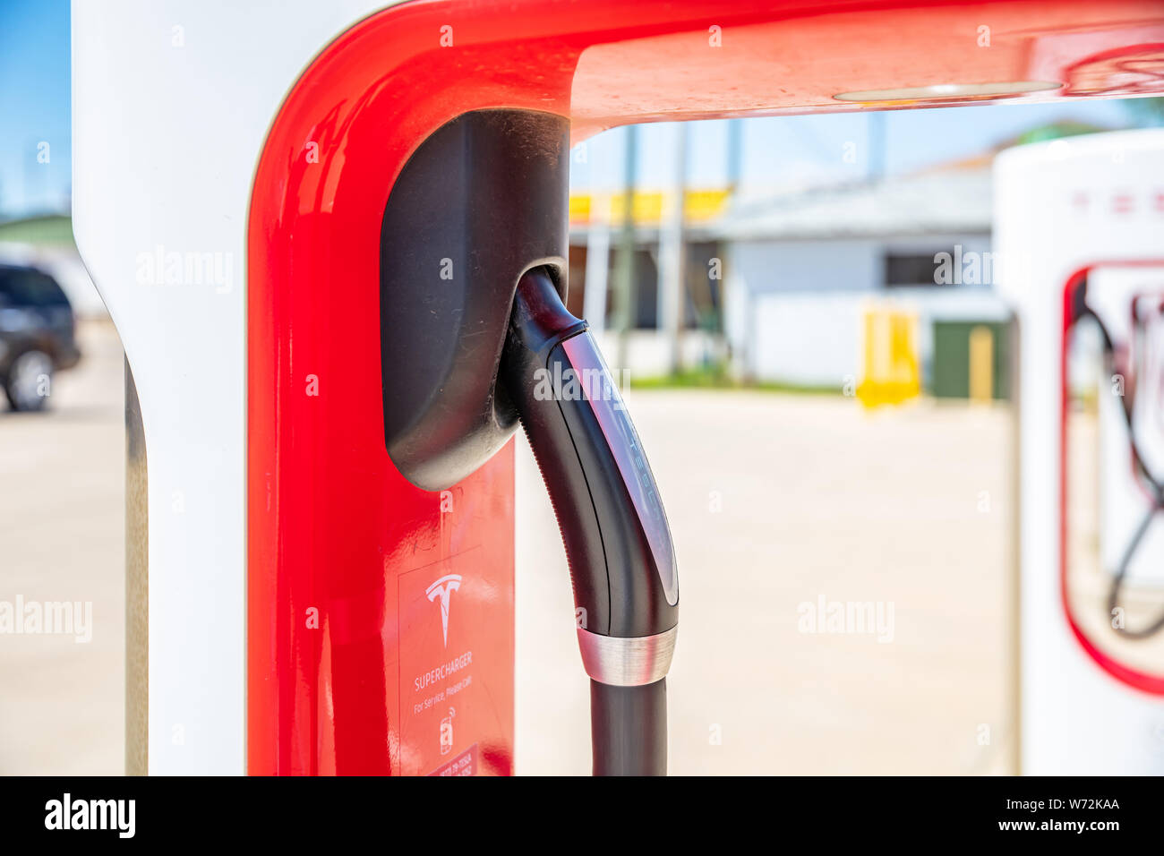 Ev charger logo hi-res stock photography and images - Alamy