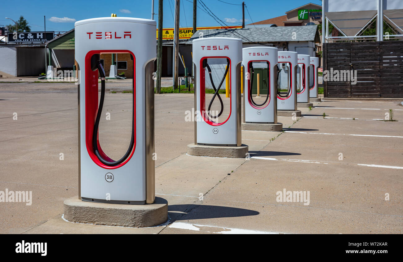 Ev charger logo hi-res stock photography and images - Alamy