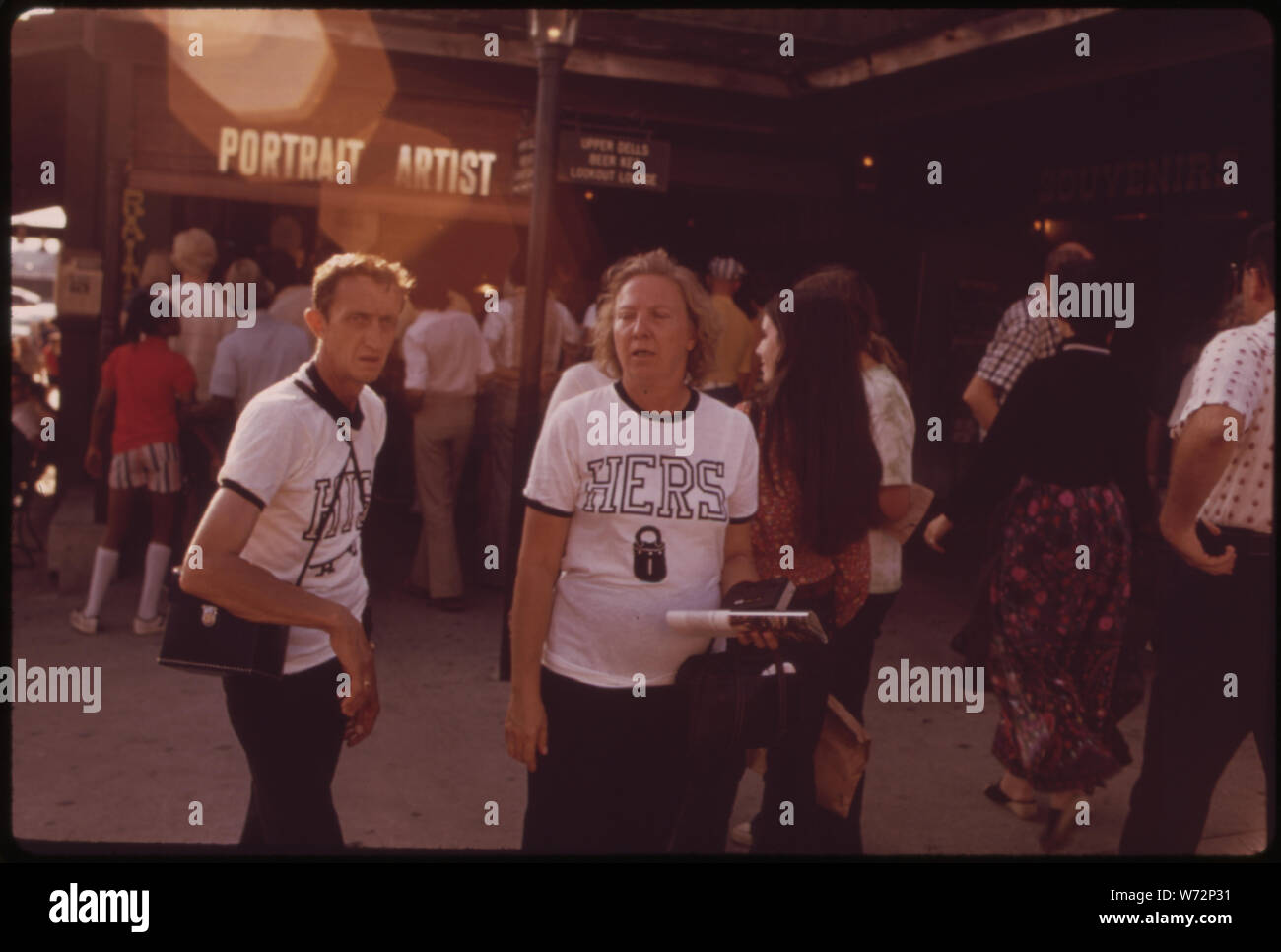 NEAR THE TOWN OF WISCONSIN DELLS THE WISCONSIN RIVER CHANNELS THROUGH ...