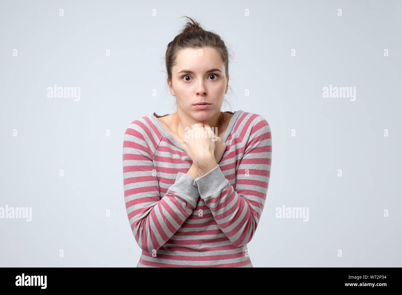 Tremble freeze hi-res stock photography and images - Alamy