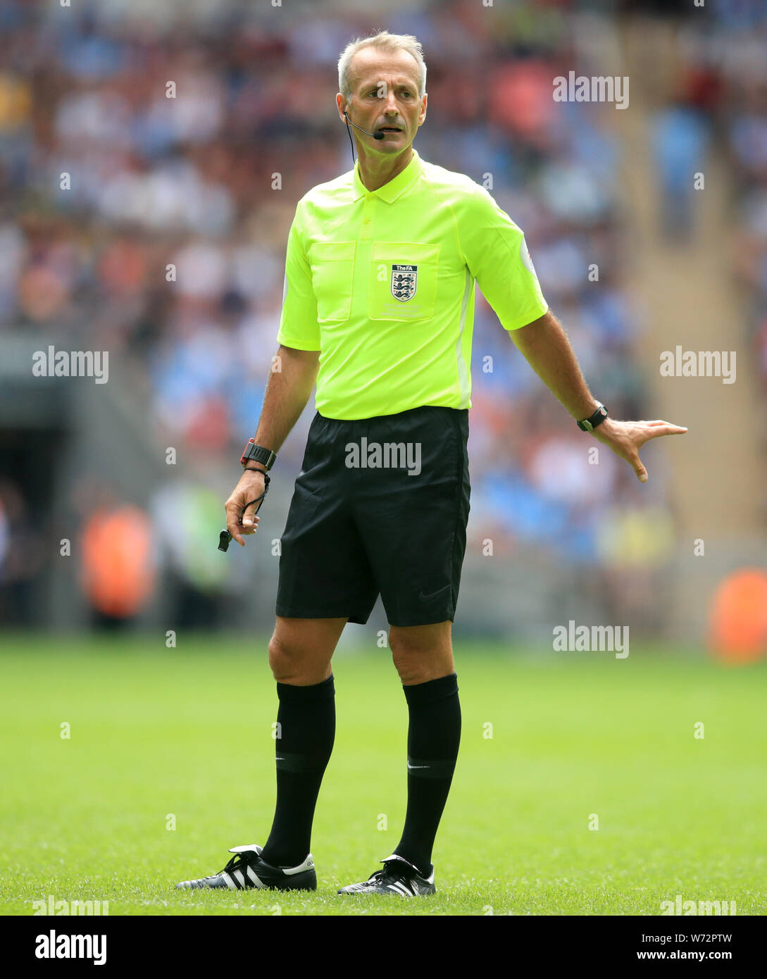 Referee Martin Atkinson during the Community Shield match at Wembley ...