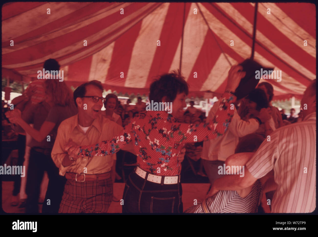 Polka dancers oktoberfest hi-res stock photography and images - Alamy