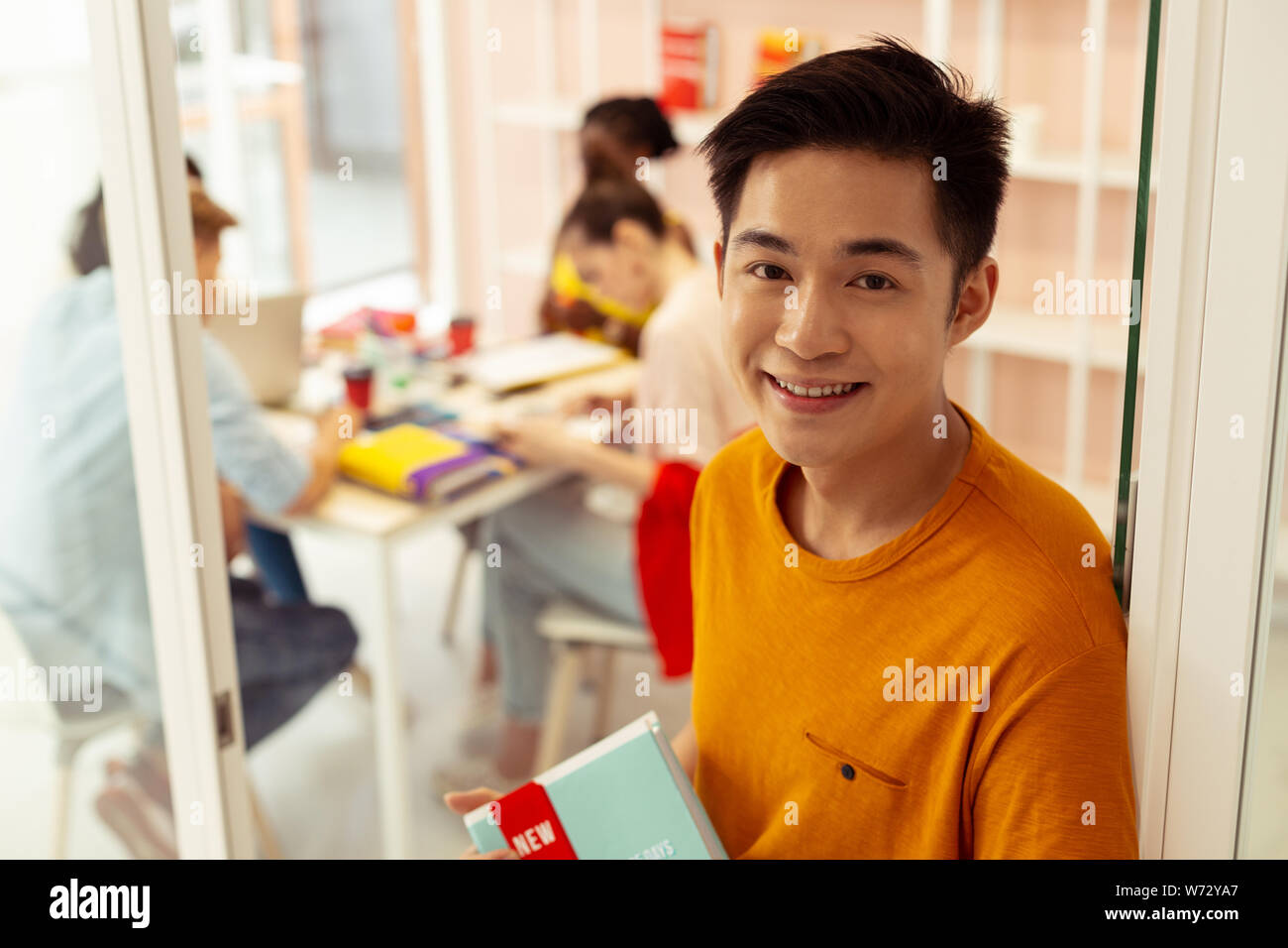 Male students demonstrating hi-res stock photography and images - Alamy