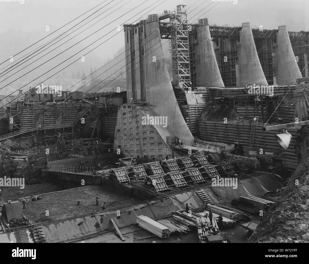 Bonneville power administration Black and White Stock Photos & Images ...