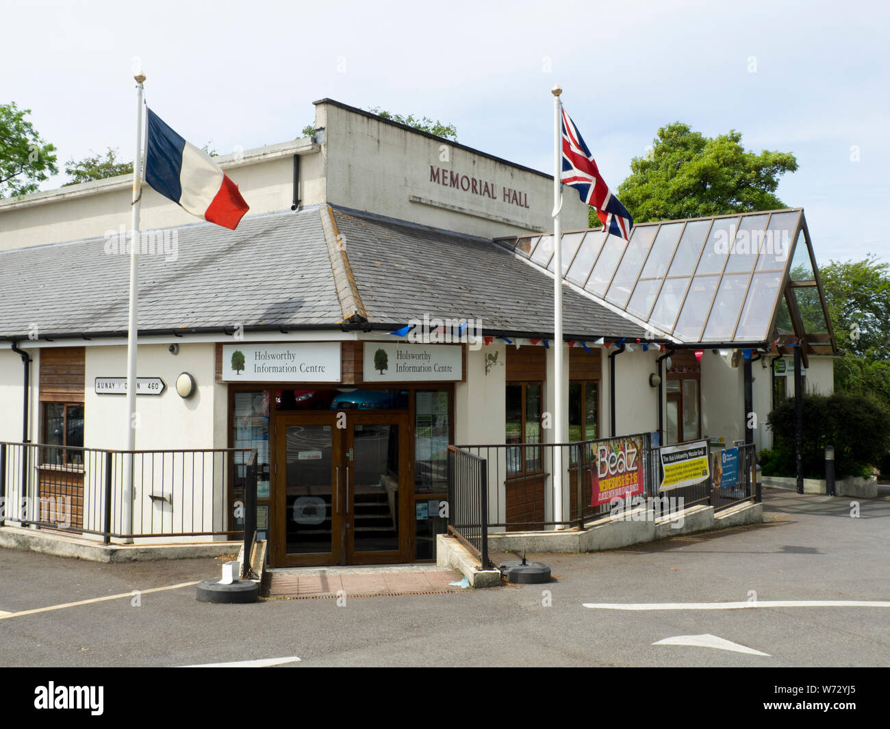 Memorial Hall, Holsworthy, Devon, UK Stock Photo - Alamy
