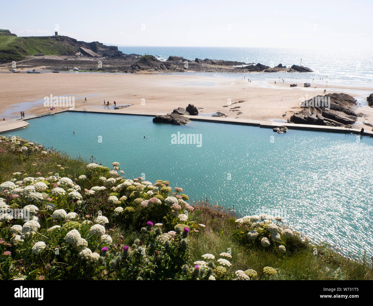 Tidal seawater swimming pool hi-res stock photography and images - Alamy